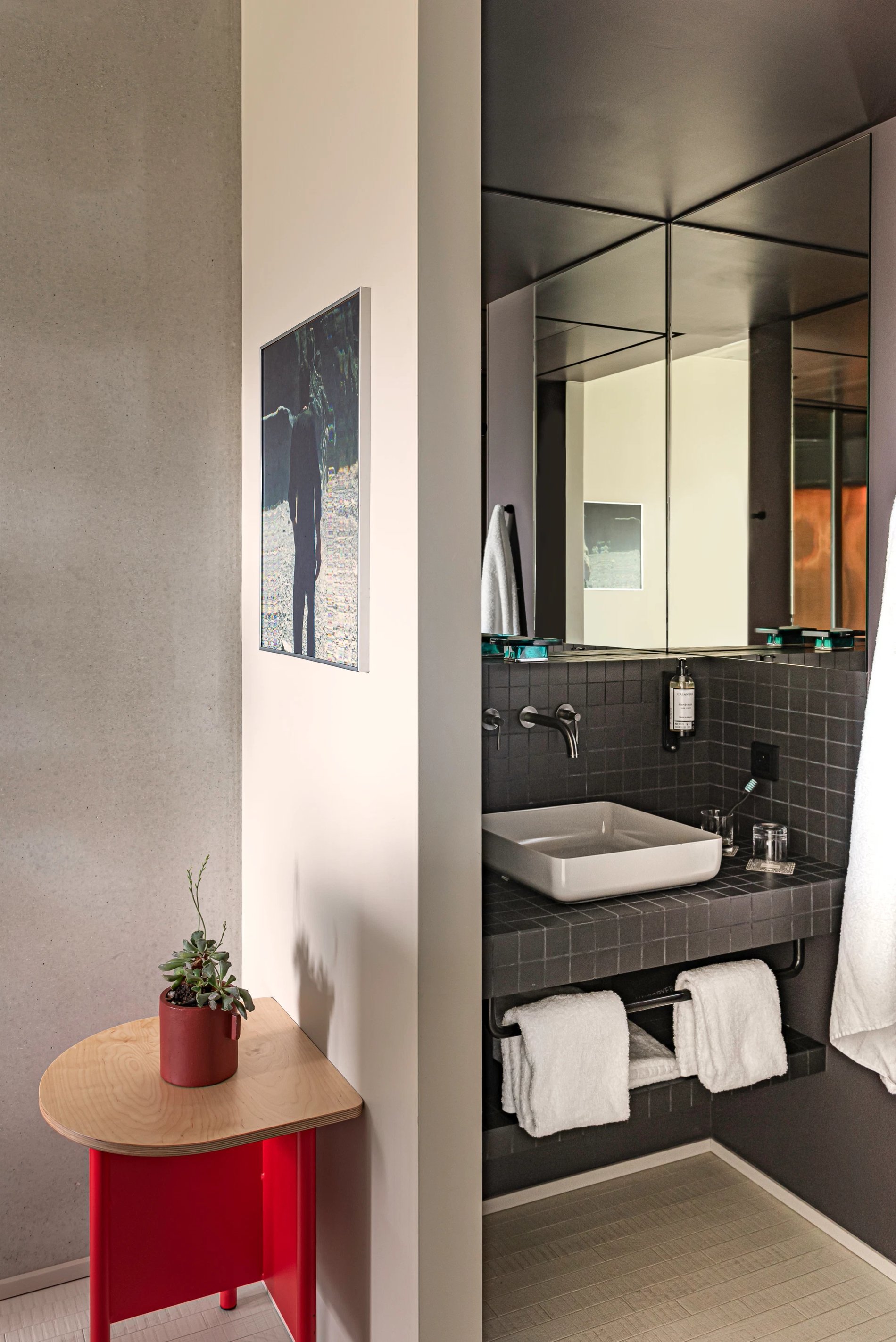 Hotel Paradiso | Hotels Nation Paris | Rooms & Suites